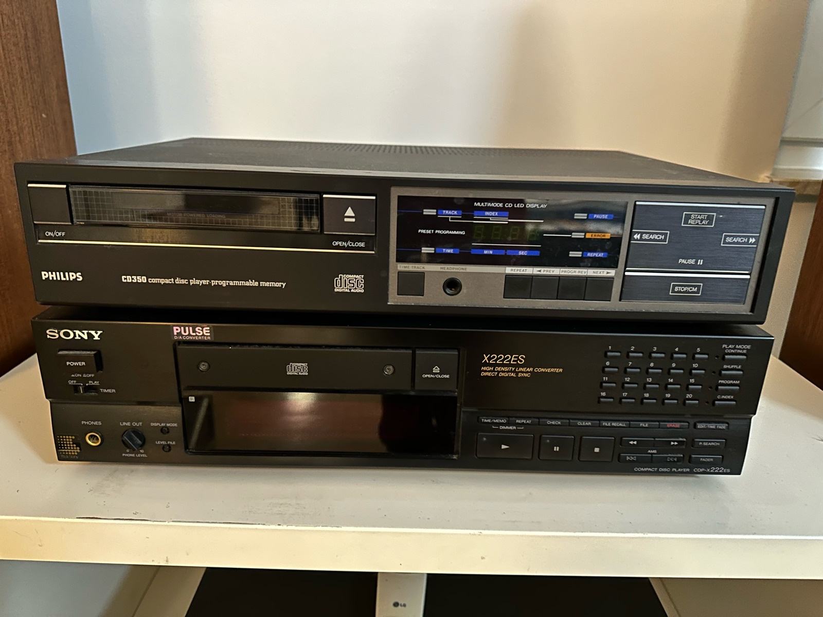 Philips CD350 cd player
