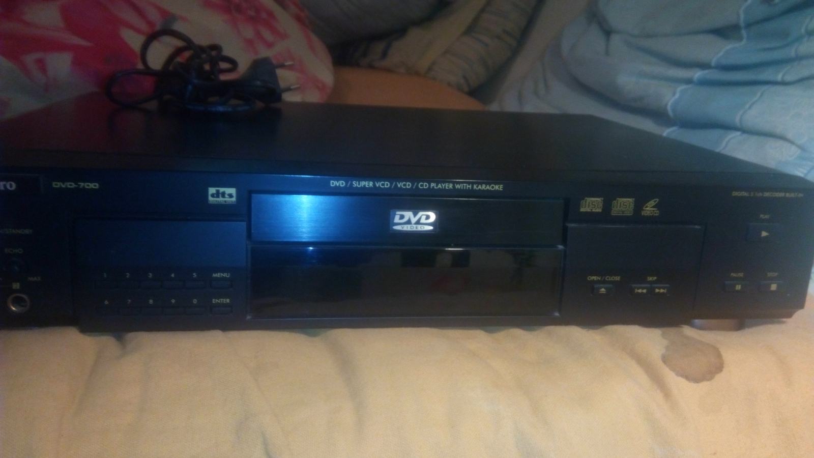 Quadro DVD 700