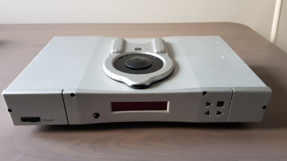 Rega Planet 2000 CD player
