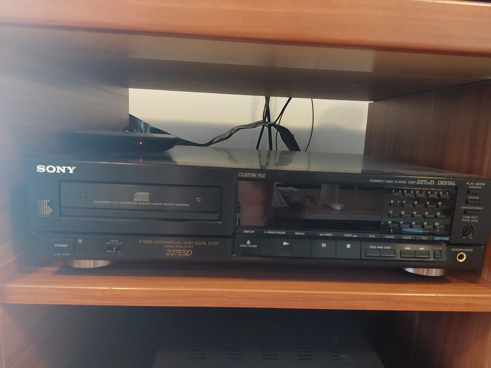Sony 227 esd