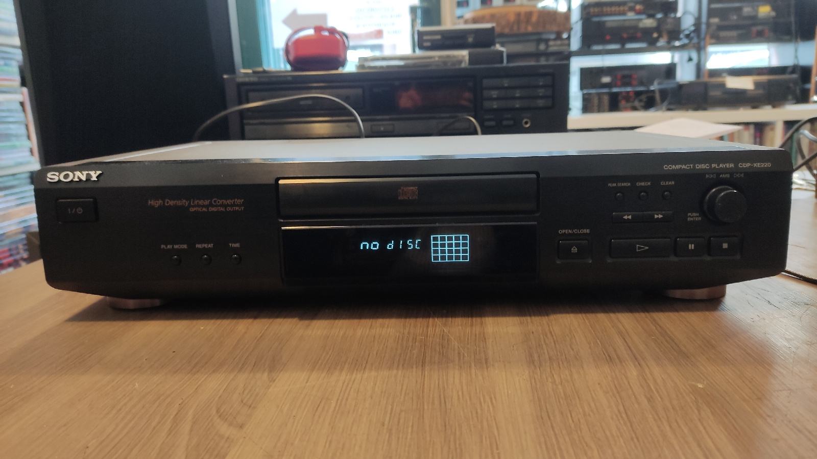 SONY CD PLAYER CDP-XE220