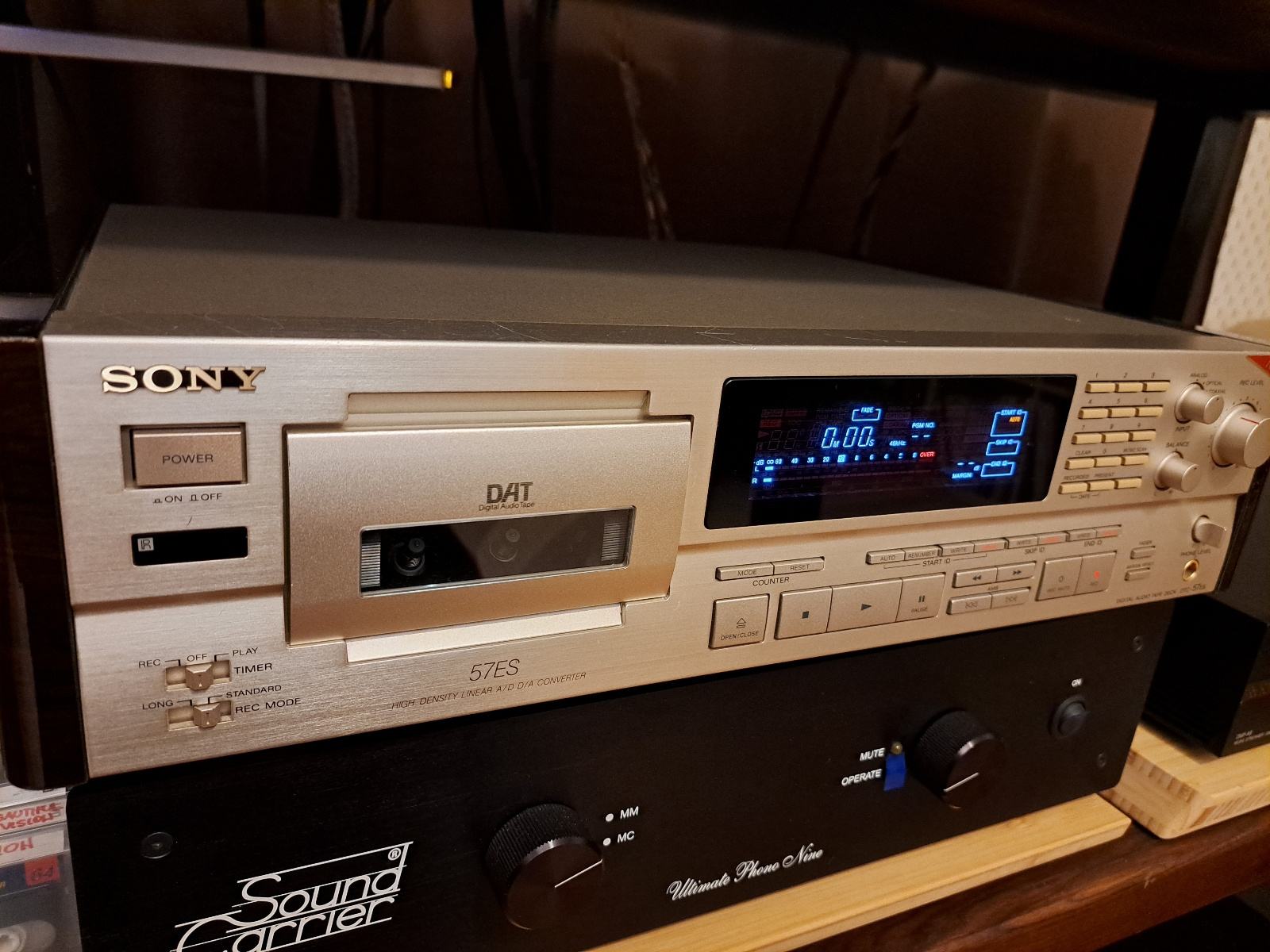Sony DTC-57 ES