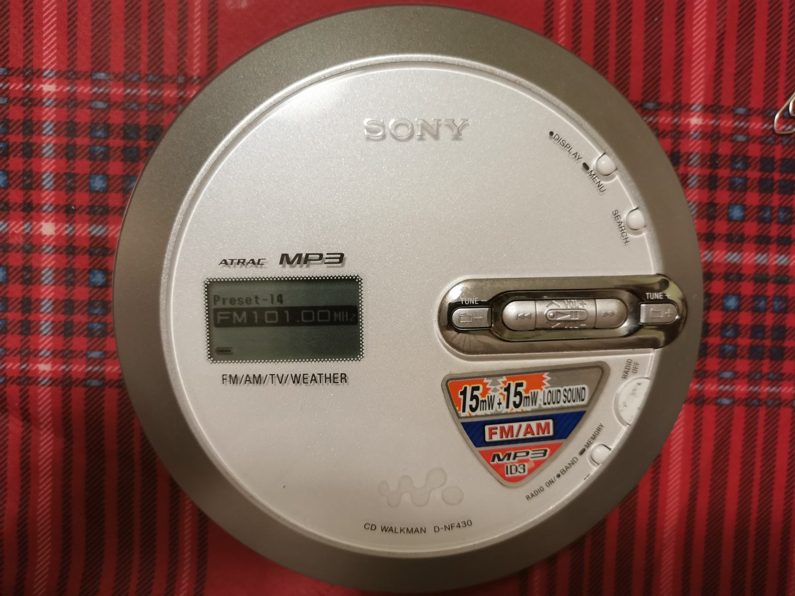 Vrhunski Sony CD/MP3 player Walkman D-NF430