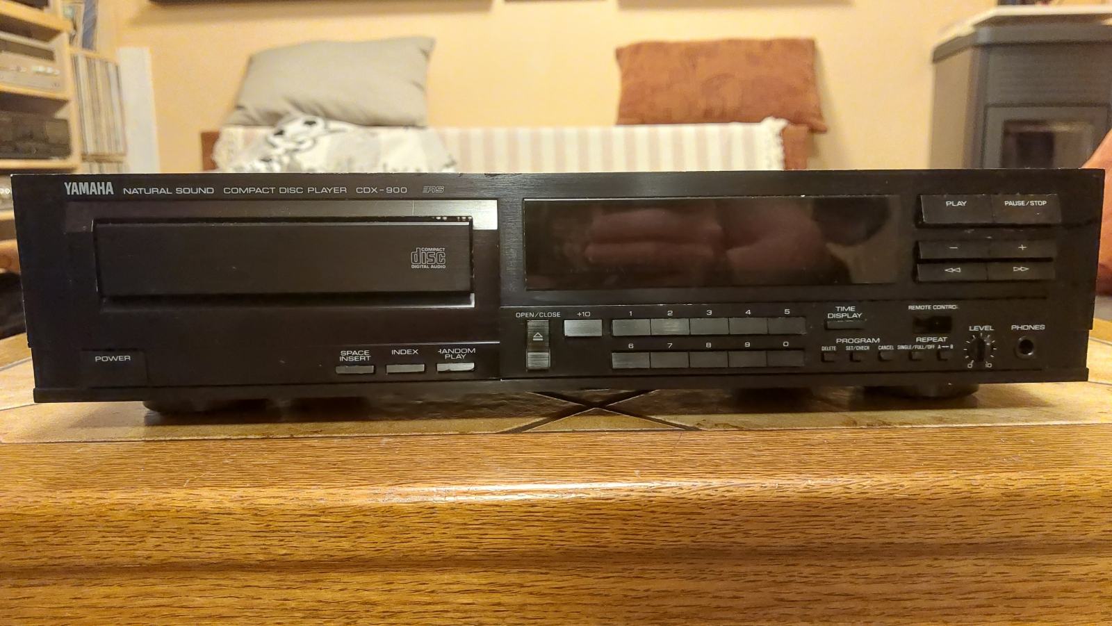 Yamaha CDX-900