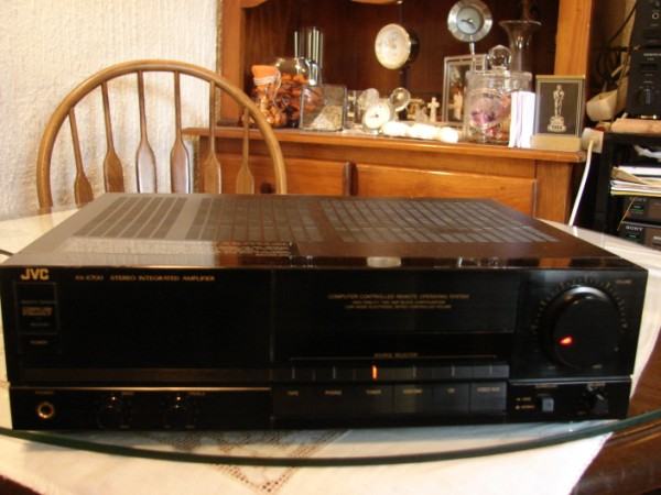 Pojačalo JVC AX-700