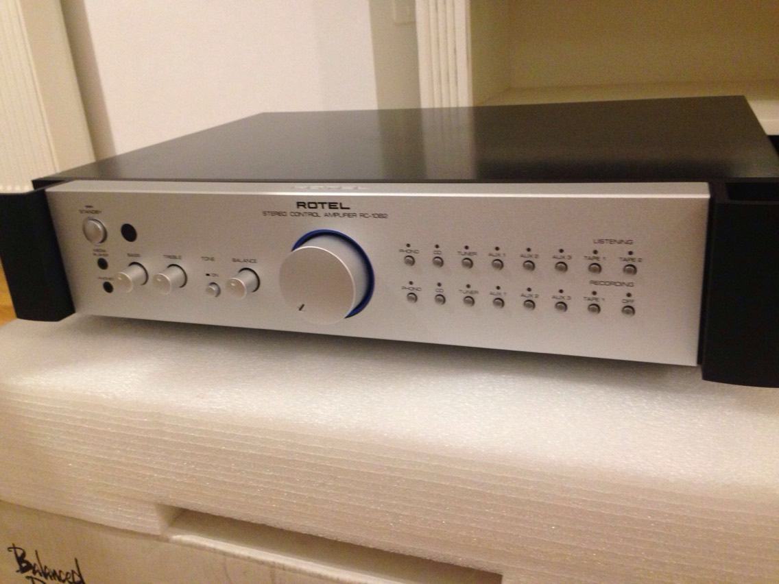 Rotel RC 1082 silver