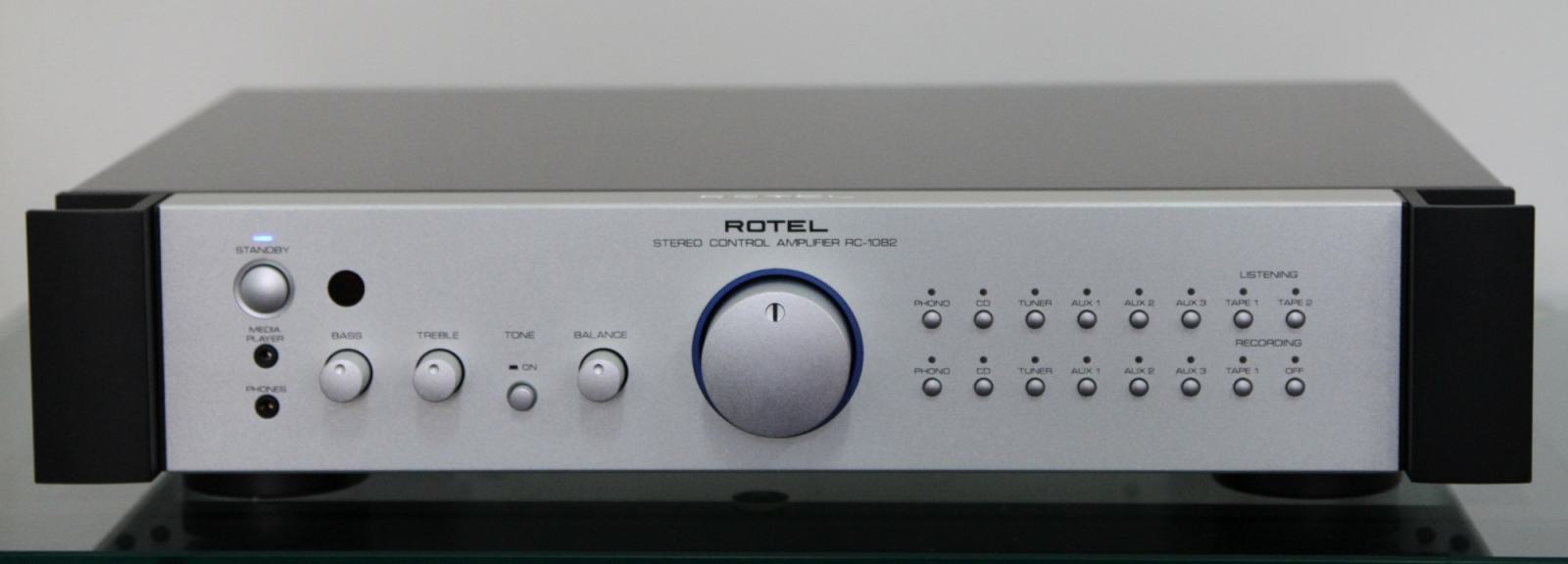 Rotel RC 1082