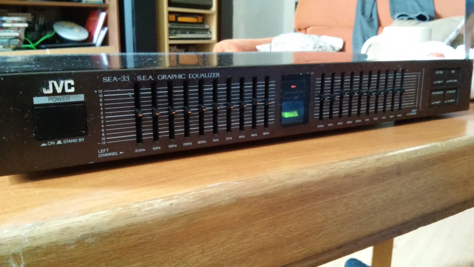 JVC Equalizer SEA-33