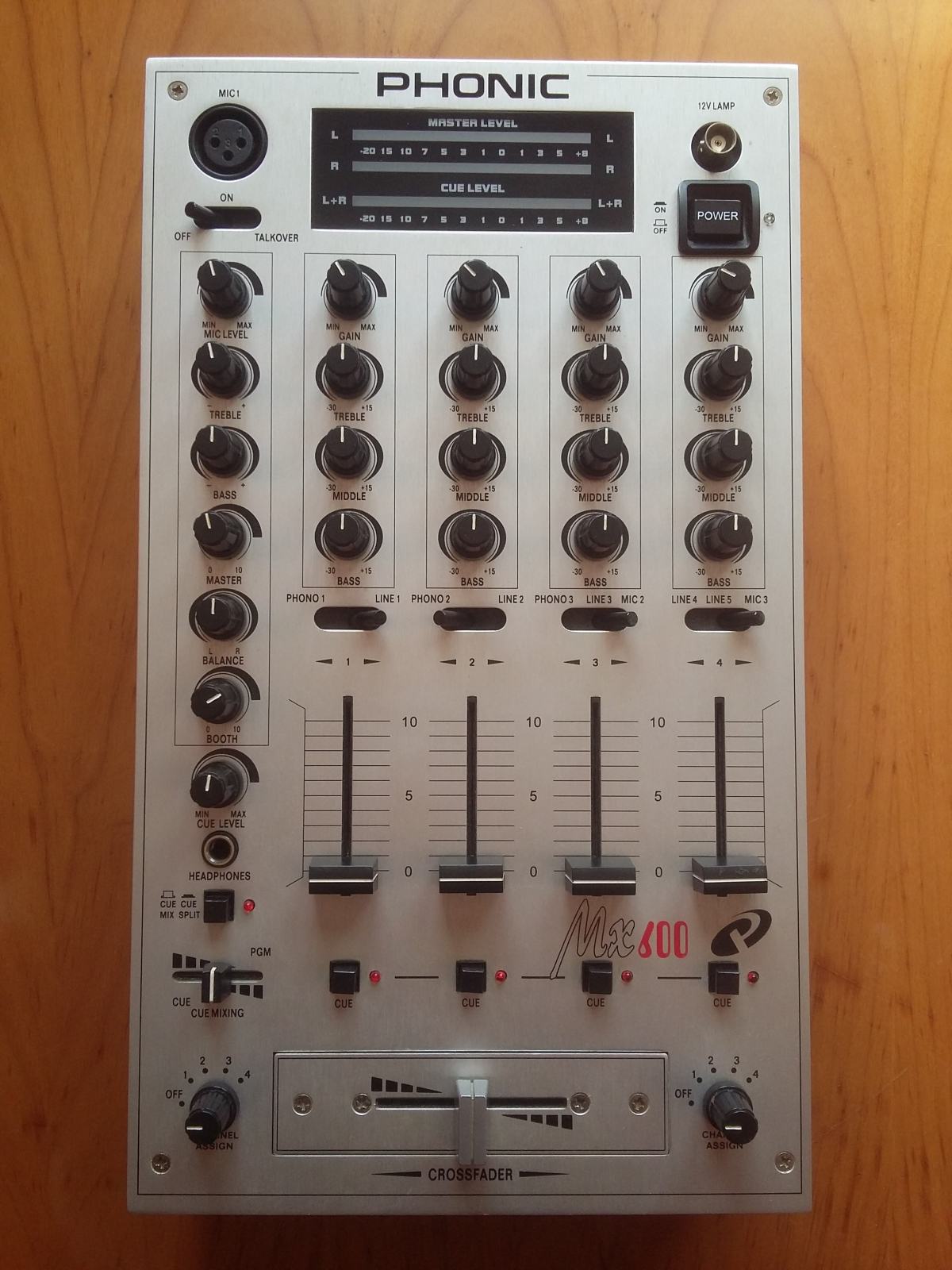 Dj Mixer PHONIC MX 600