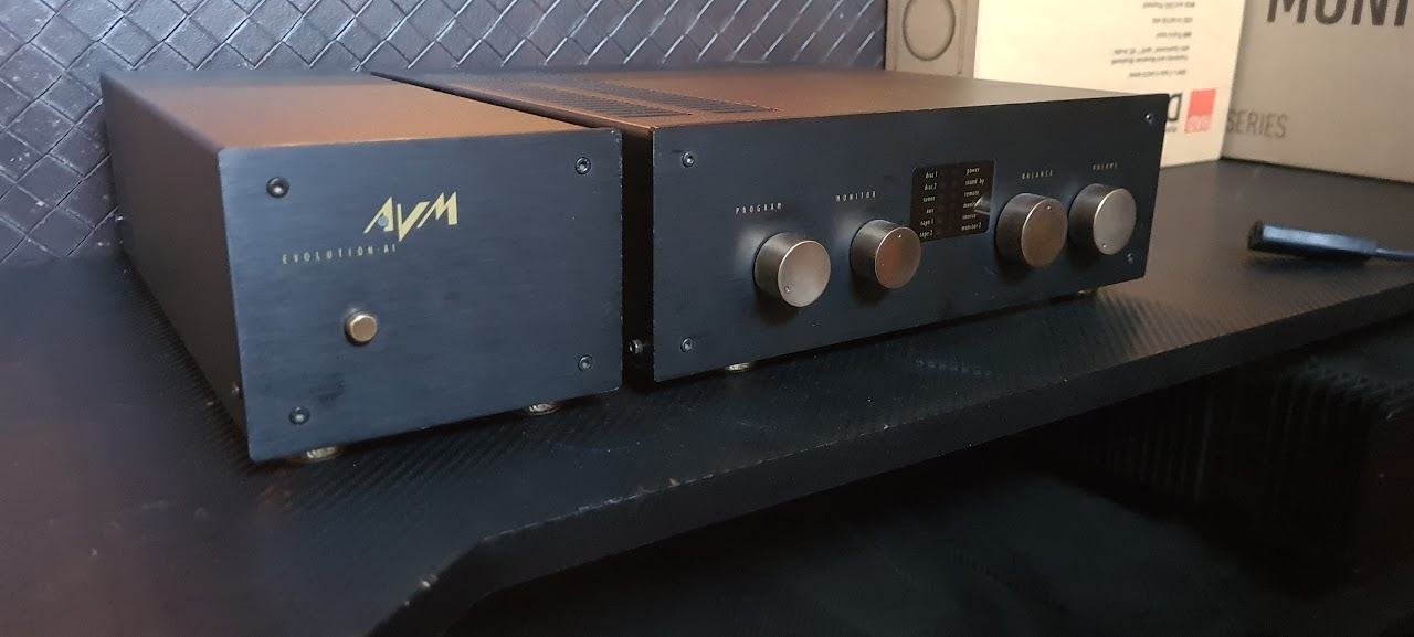 AVM Evolution A1 sa MC Phono karticom, moguća zamjena uz doplatu