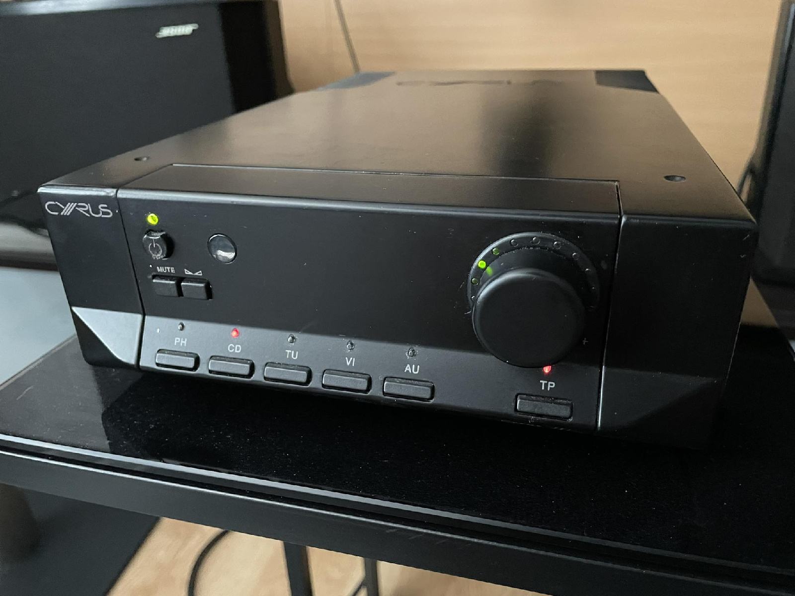 Cyrus by Mission pojacalo A-B Class