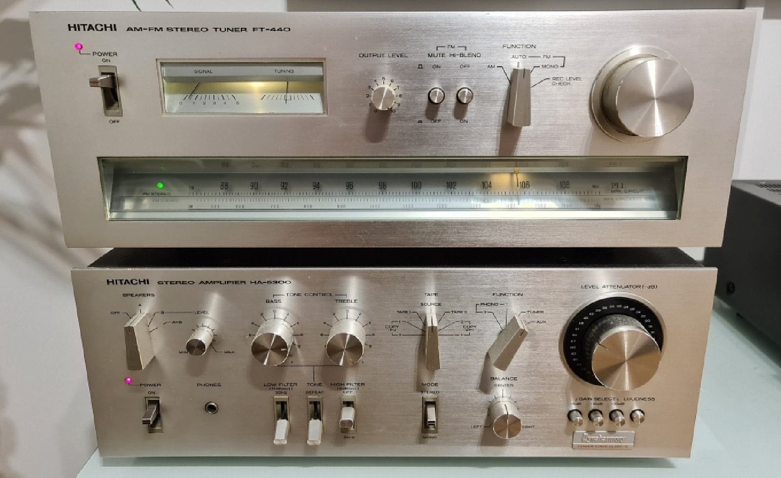 HITACHI HA-5300 Dynaharmony
