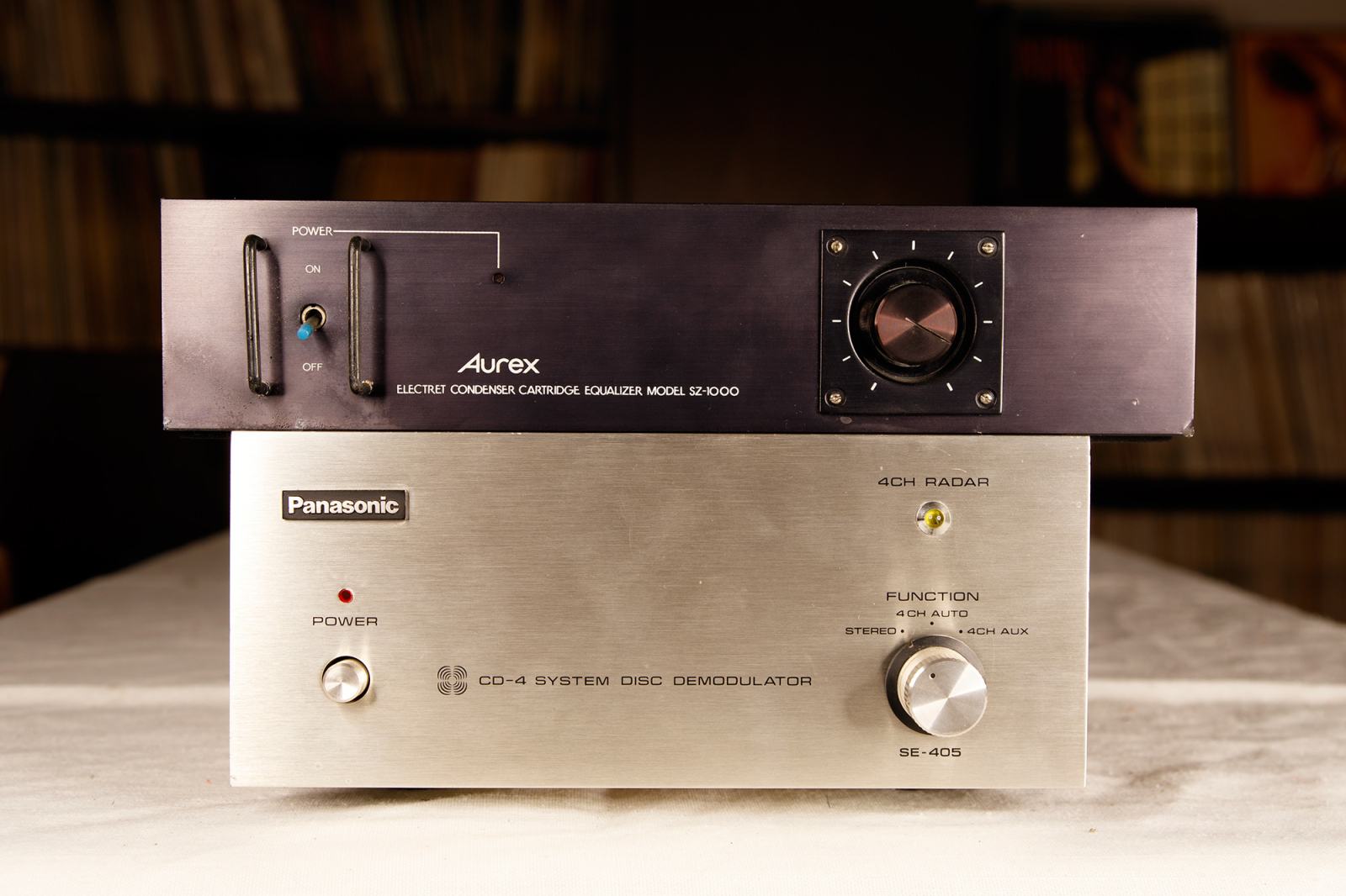 Panasonic SE-405 phono/CD-4 dekoder i Toshiba SZ-1000 Electret Phono