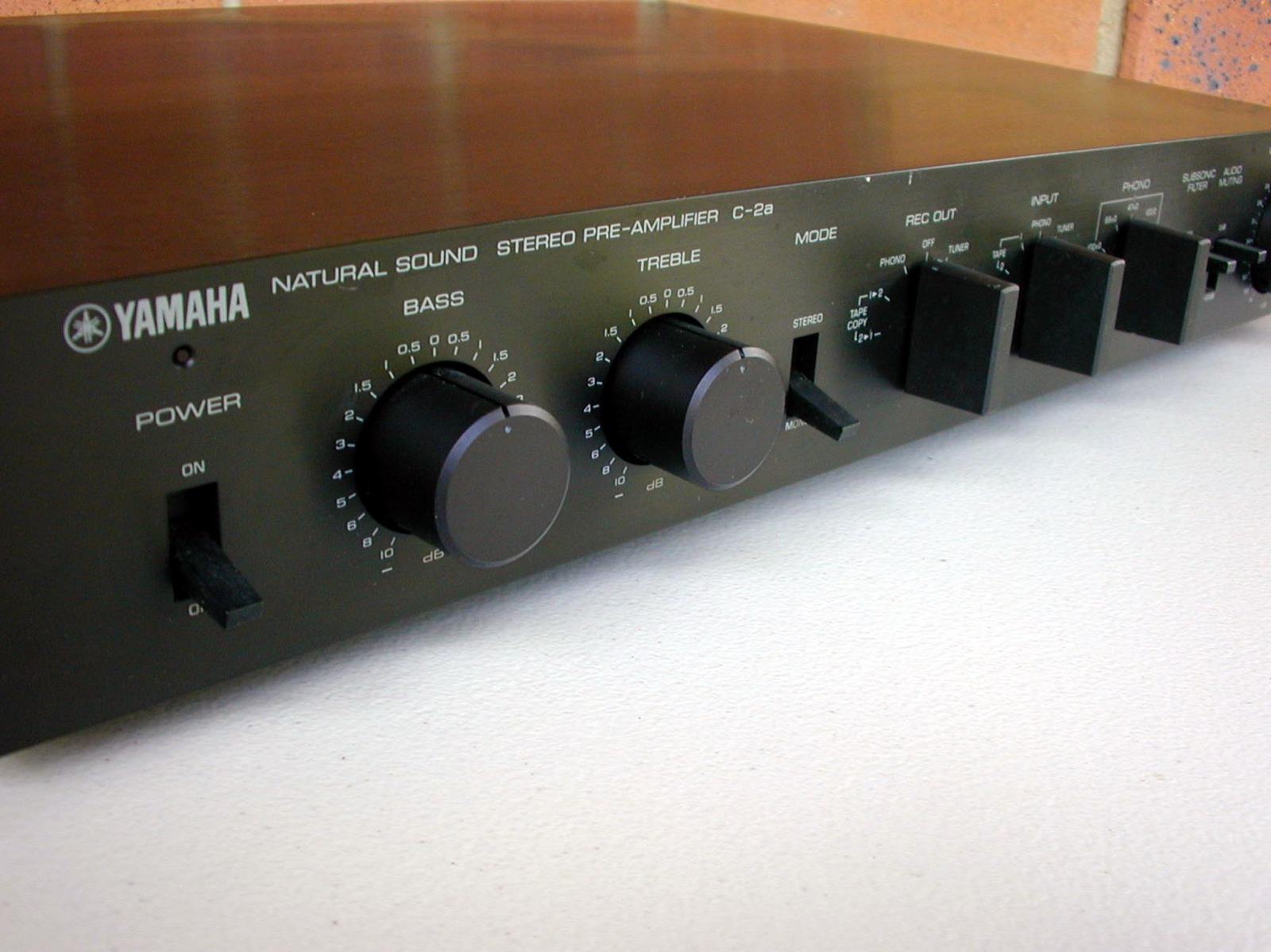 Preamp Yamaha C-2a