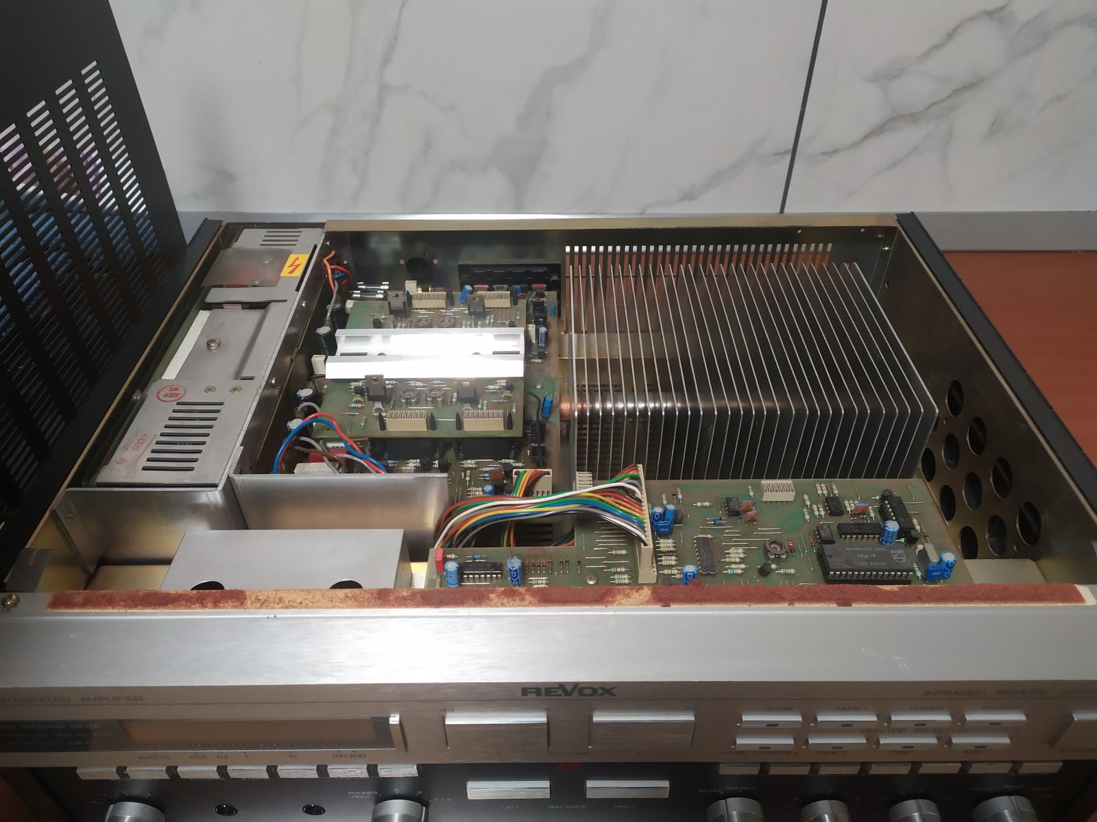 REVOX B251, neispravan