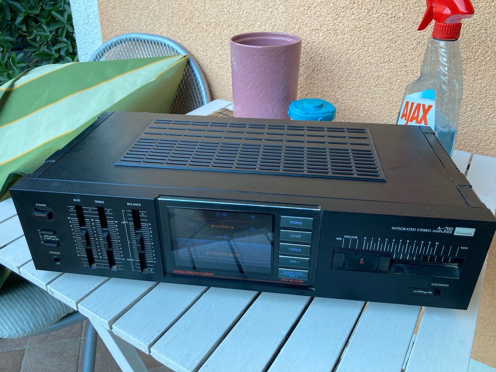 Sansui A700 ♦️NEISPRAVNO♦️