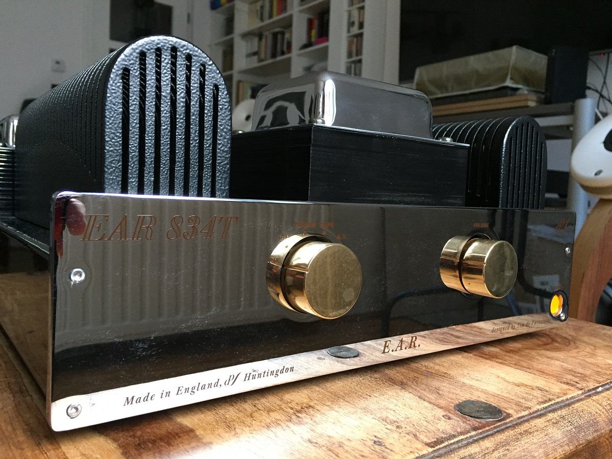 State-Of-The-Art integrirano pojačalo EAR 834T by Tim de Paravicini