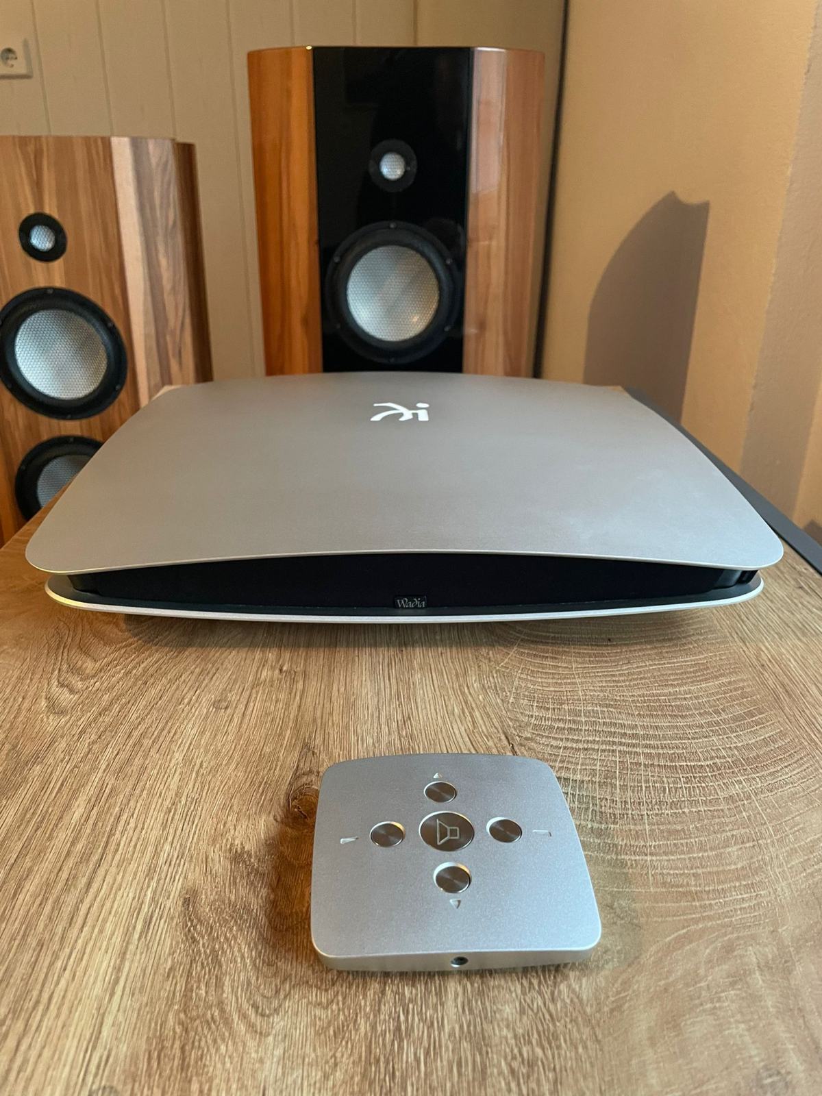 Wadia INTUITION 01 integrirano pojačalo & DAC