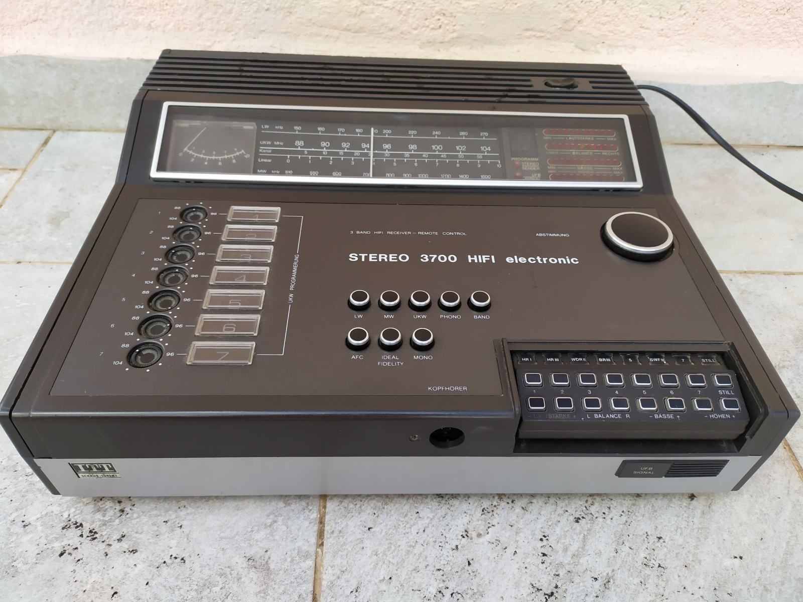 Receiver ITT 3700 HI-FI electronic, NEISPRAVAN