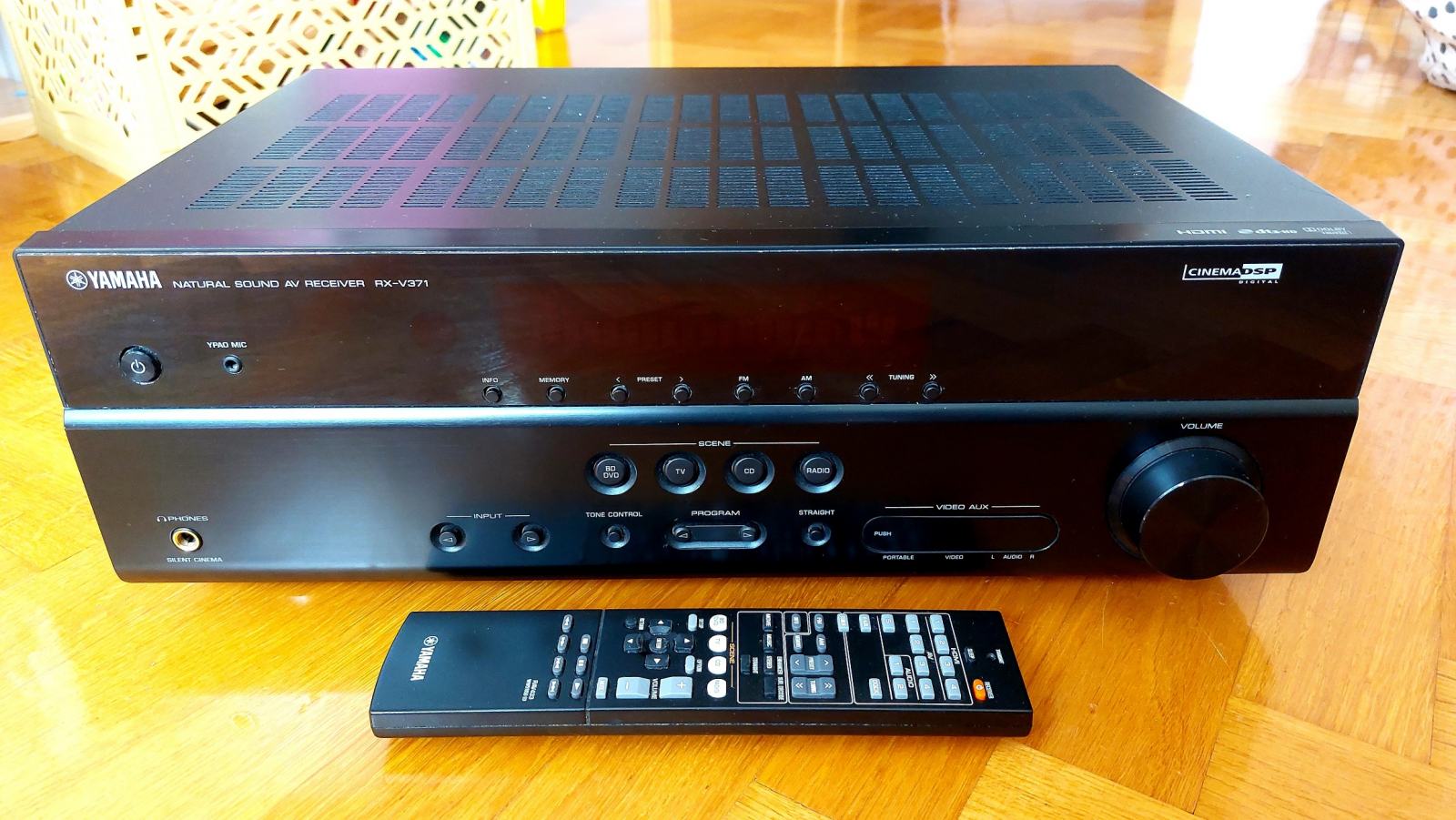 Receiver YAMAHA RX-V371