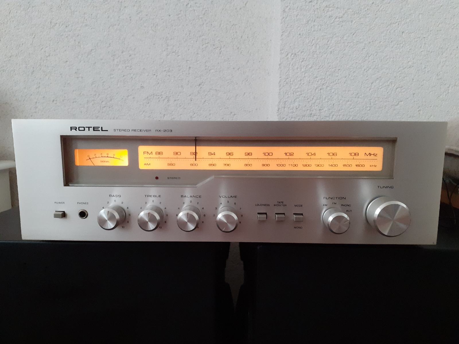 ROTEL RX 203 STEREO RECEIVER