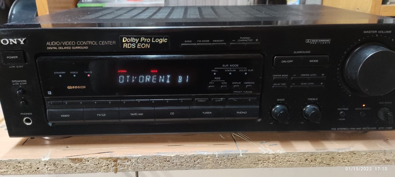 SONY STR D565 reciver