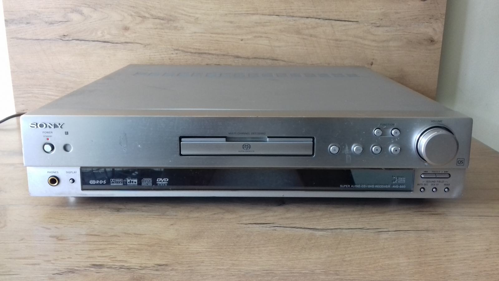 Sony Super Audio CD/DVD Receiver AVD-S50