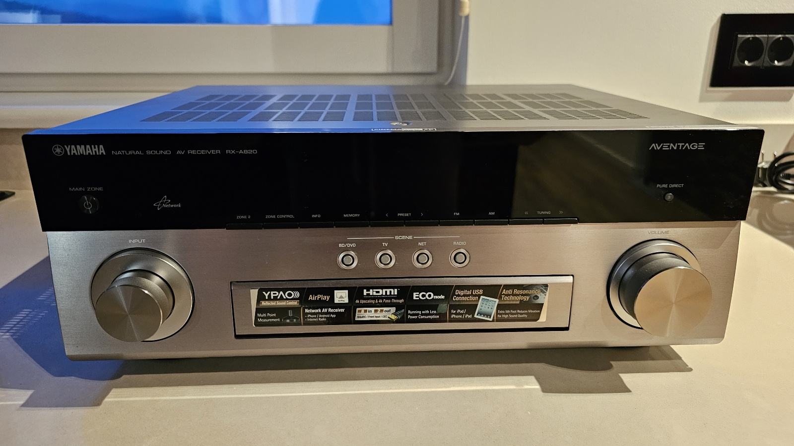 Yamaha RX-A820 receiver