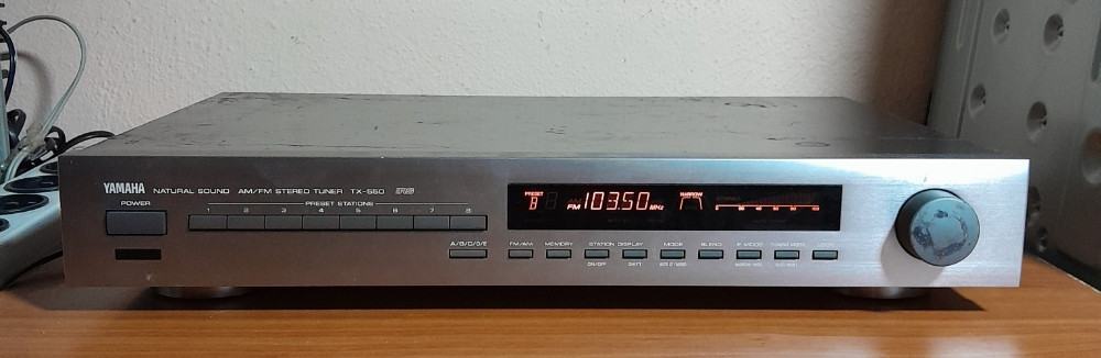 Yamaha TX 550 RS FM-AM Tuner