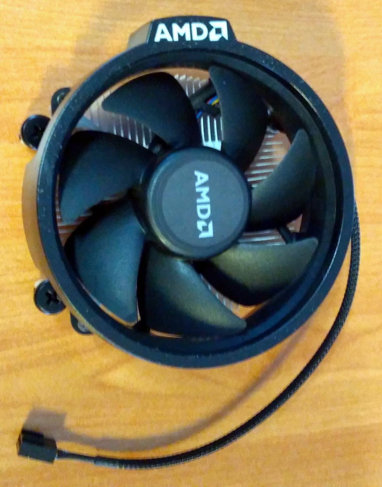 AMD Wraith Spire AM4 CPU Cooler 4 Pin Heatsink Fan 712-000055 Rev F