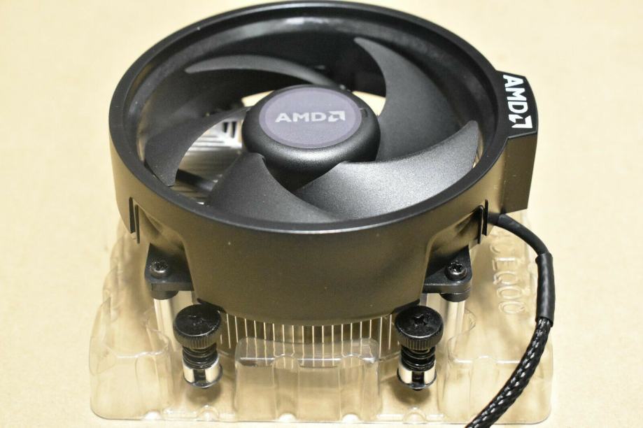 AMD Wraith Stealth AM4 BOX CPU Cooler novi nekoristen