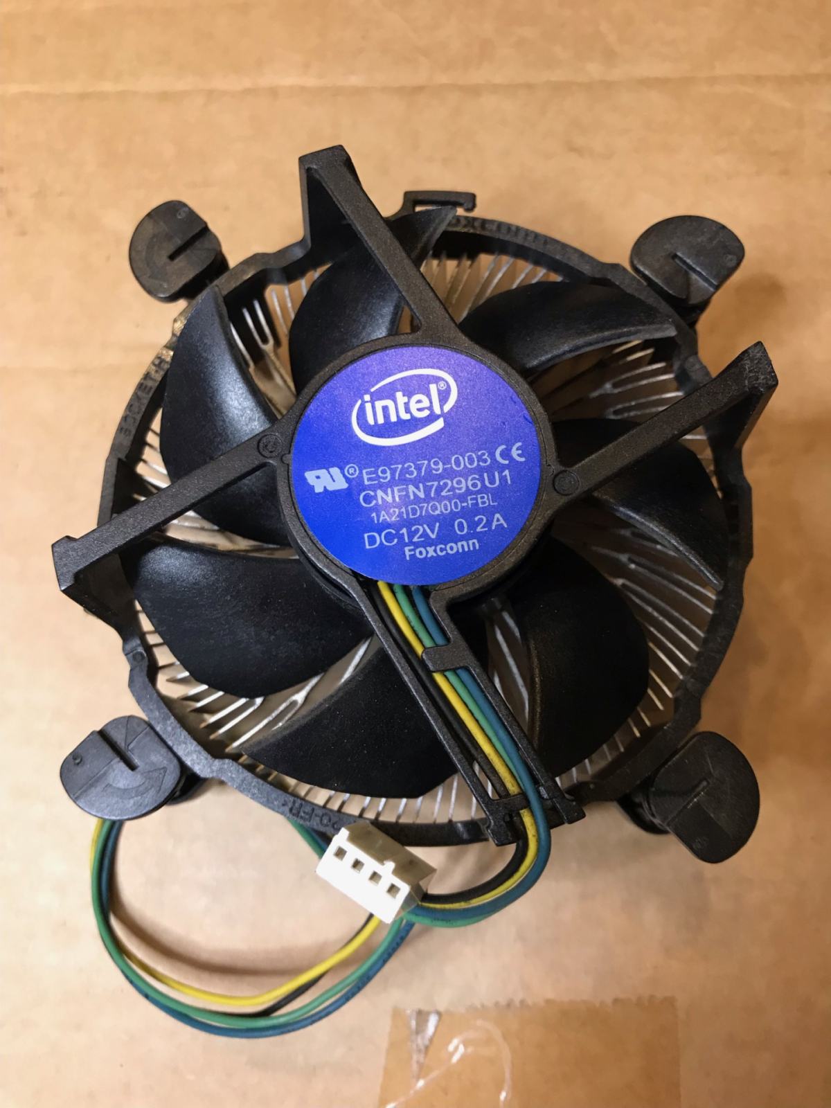 Intel E97379-003 CPU stock cooler za Core i3 i5 i7 Processore