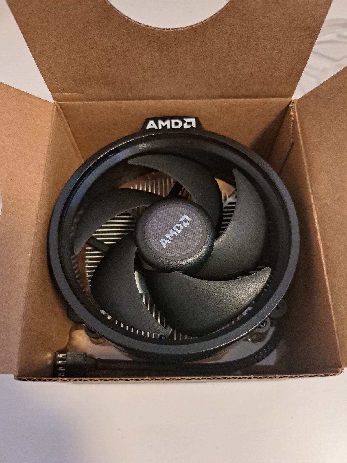 Ryzen Wraith Stealth Cooler