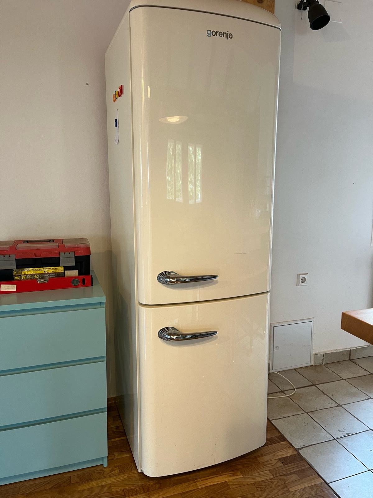 Gorenje retro kombinirani hladnjak