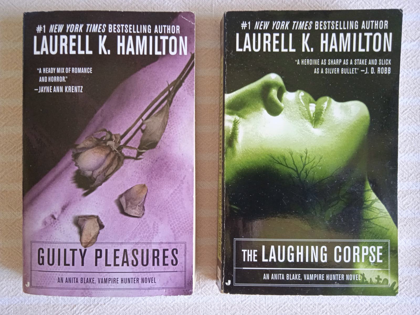 L.HAMILTON GUILTY PLEASURES THE LAUGHING CORPSE