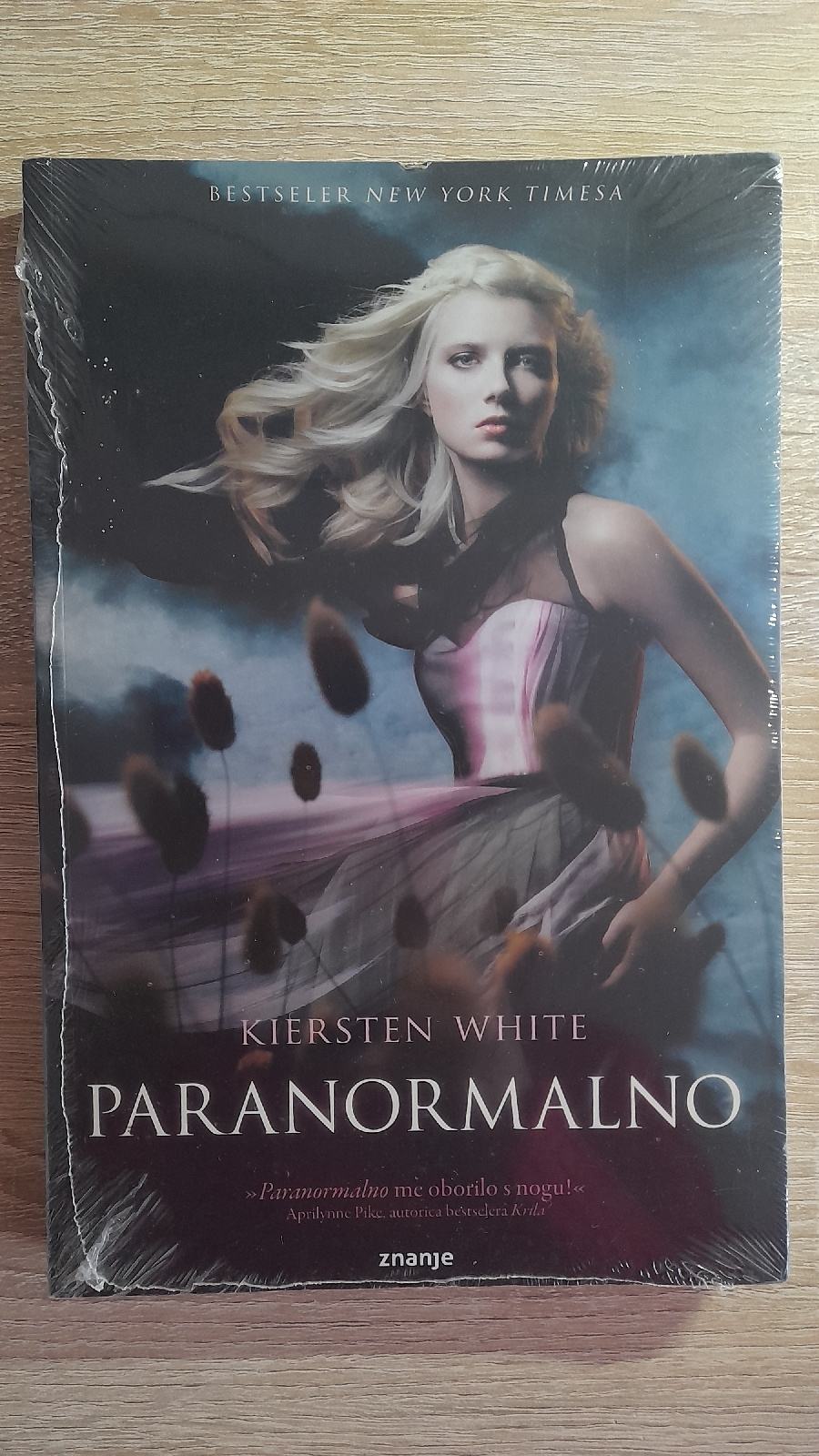 Paranormalno - Kiersten White