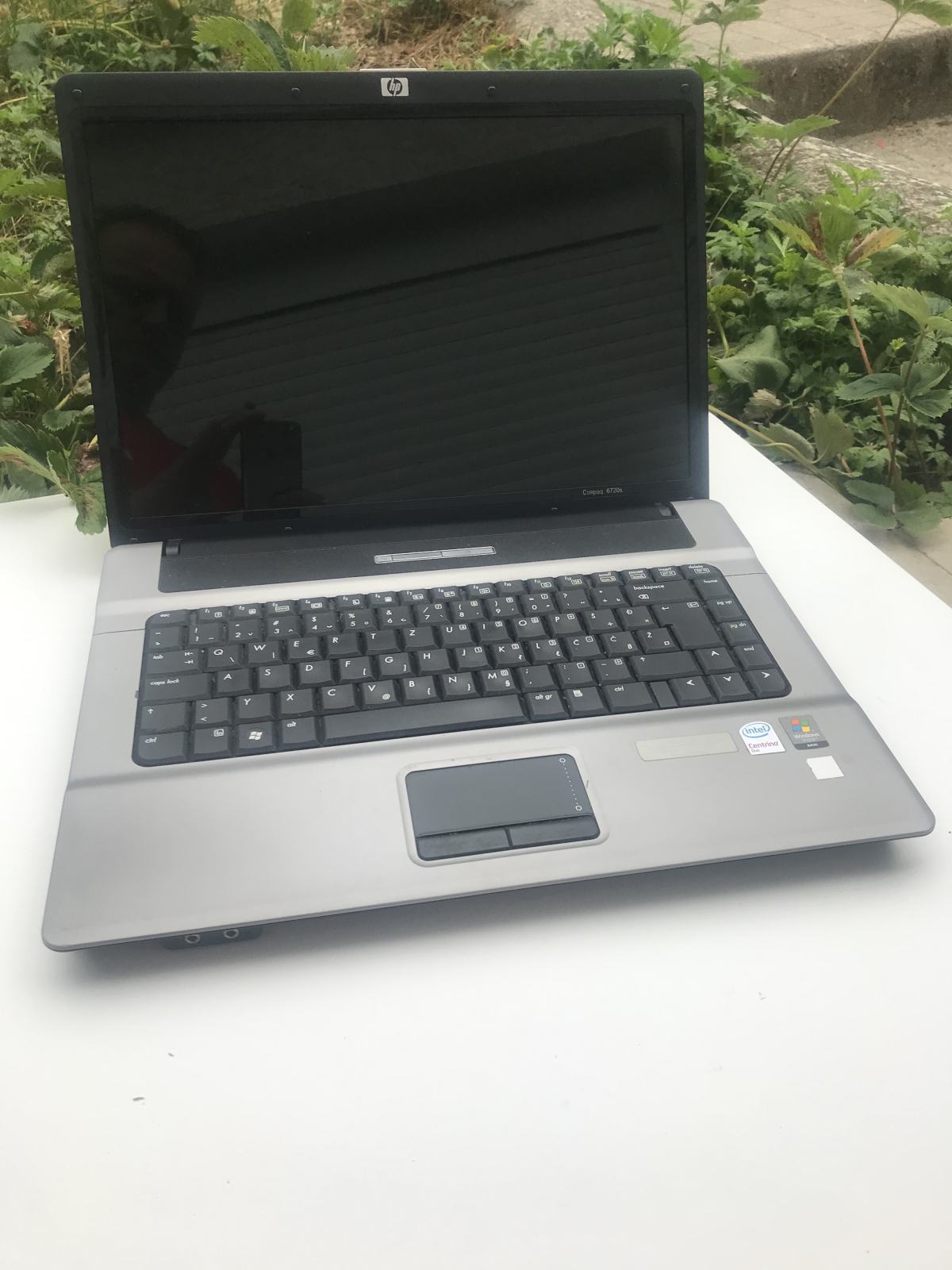 HP 6720s laptop dual core T3400, 2 gb ram, 320gb hdd, dvd-rw