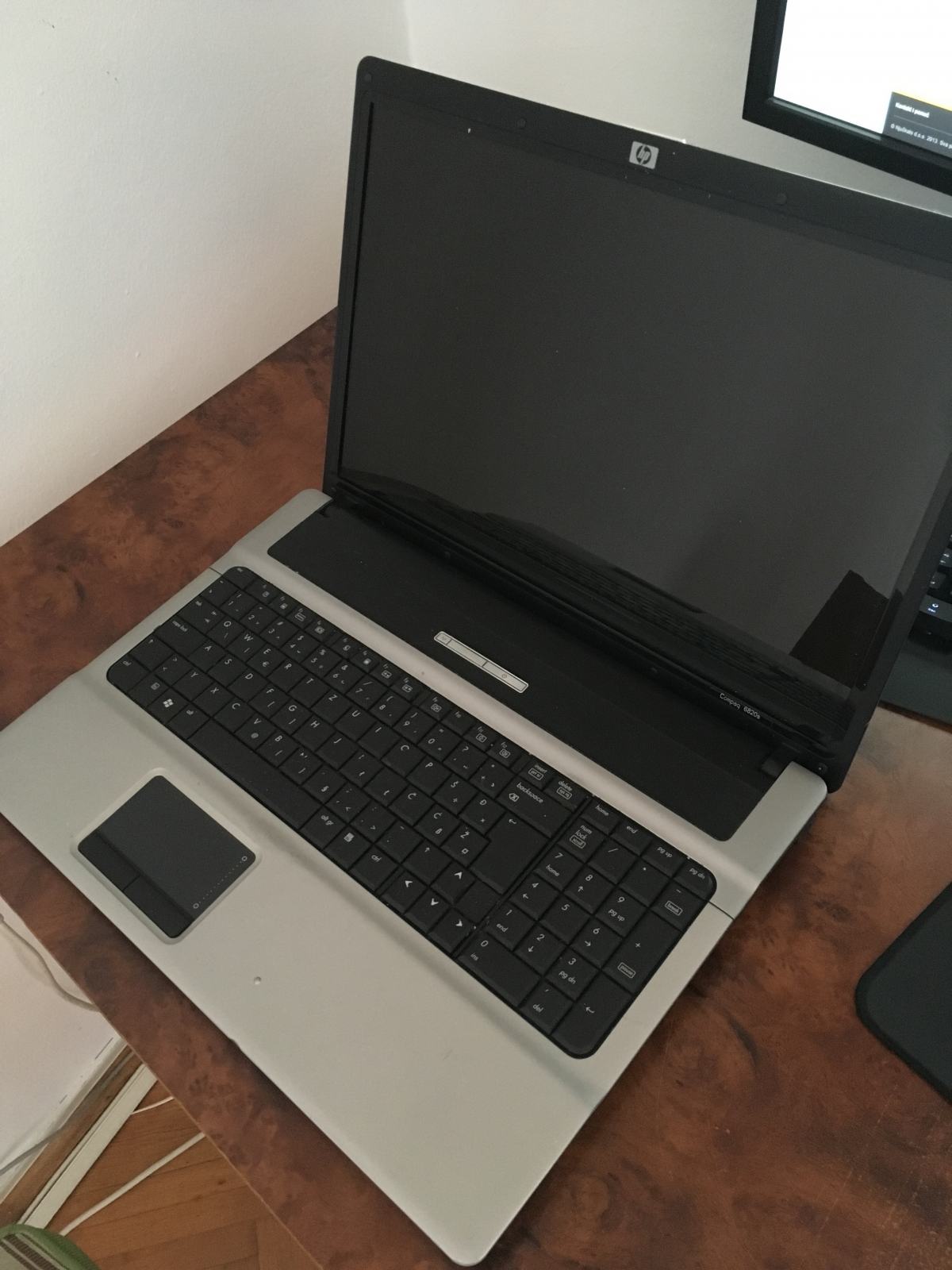 Laptop HP Compaq 6820s