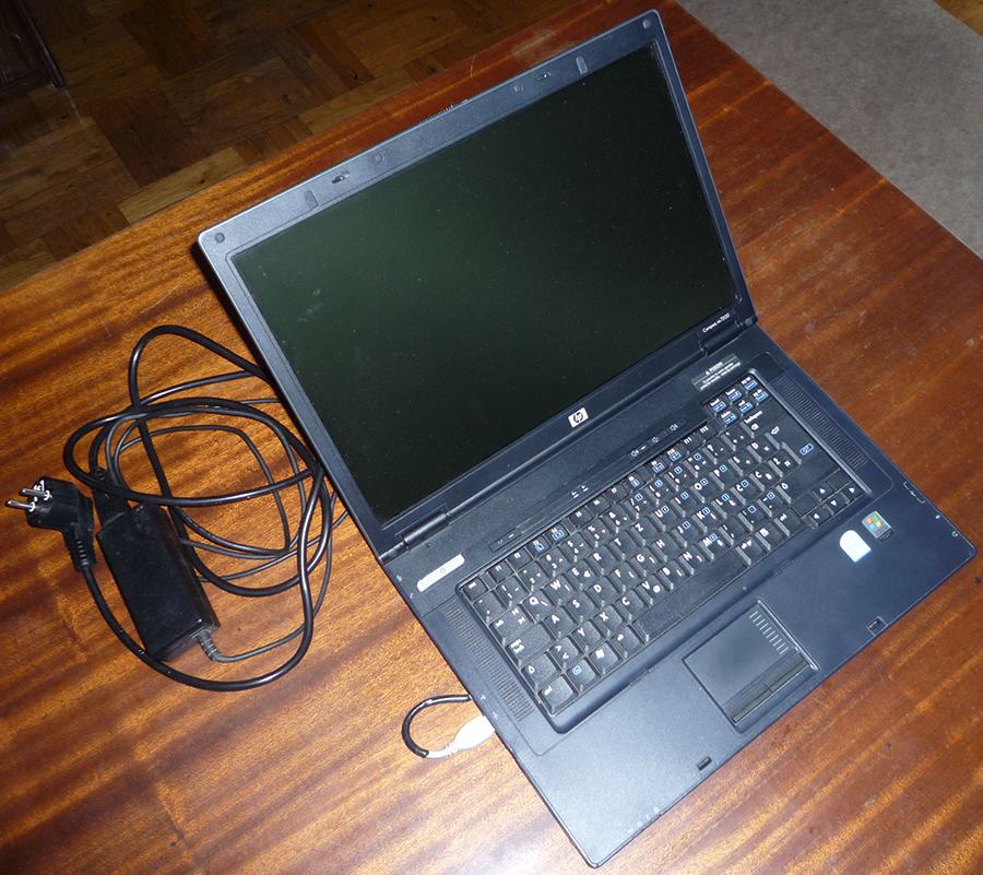 HP Compaq NX 7400
