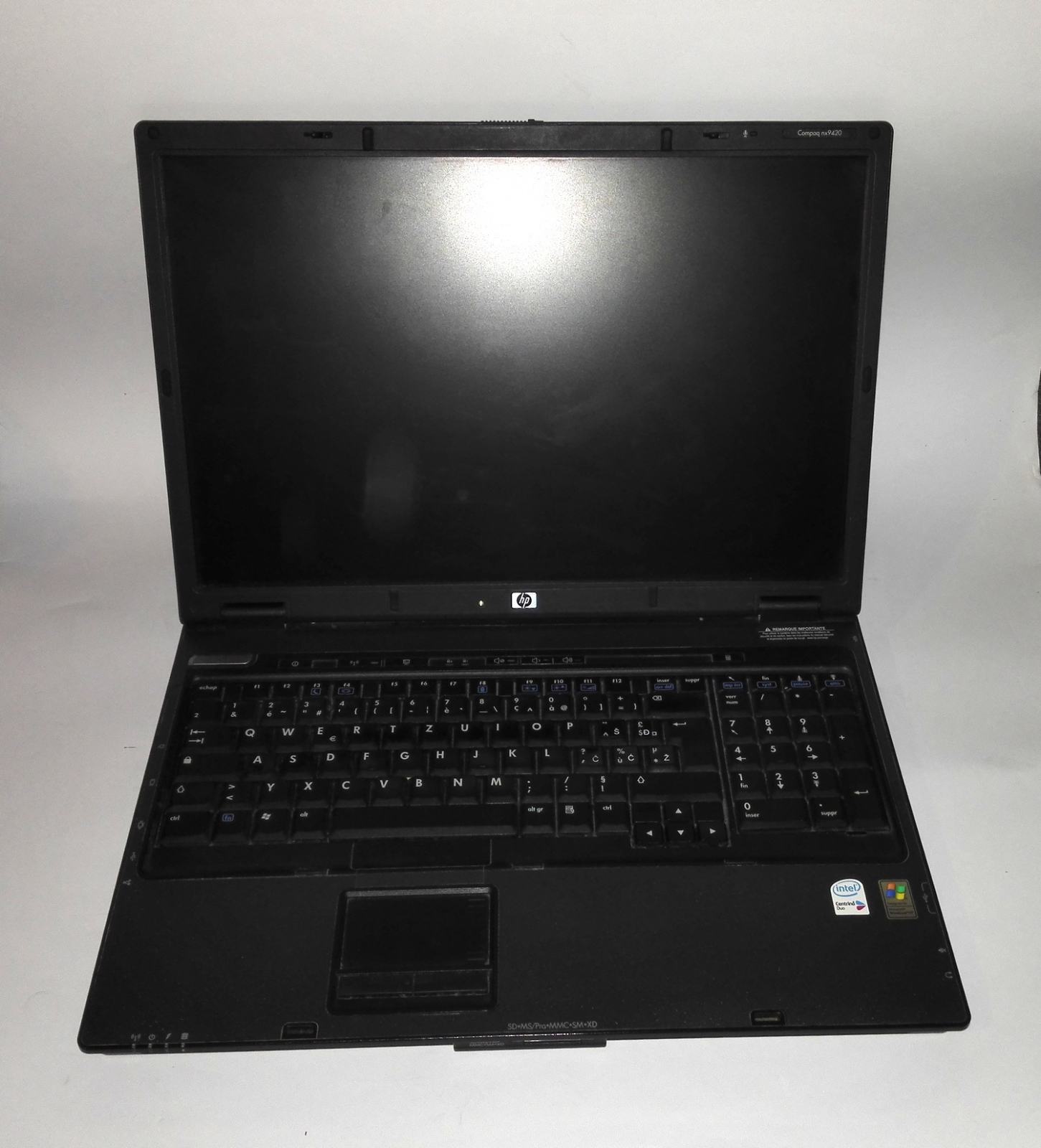 HP compaq nx9420 Intel Core2 T5600 1.8GHz, 2GB RAM, 60GB SSD disk, 17