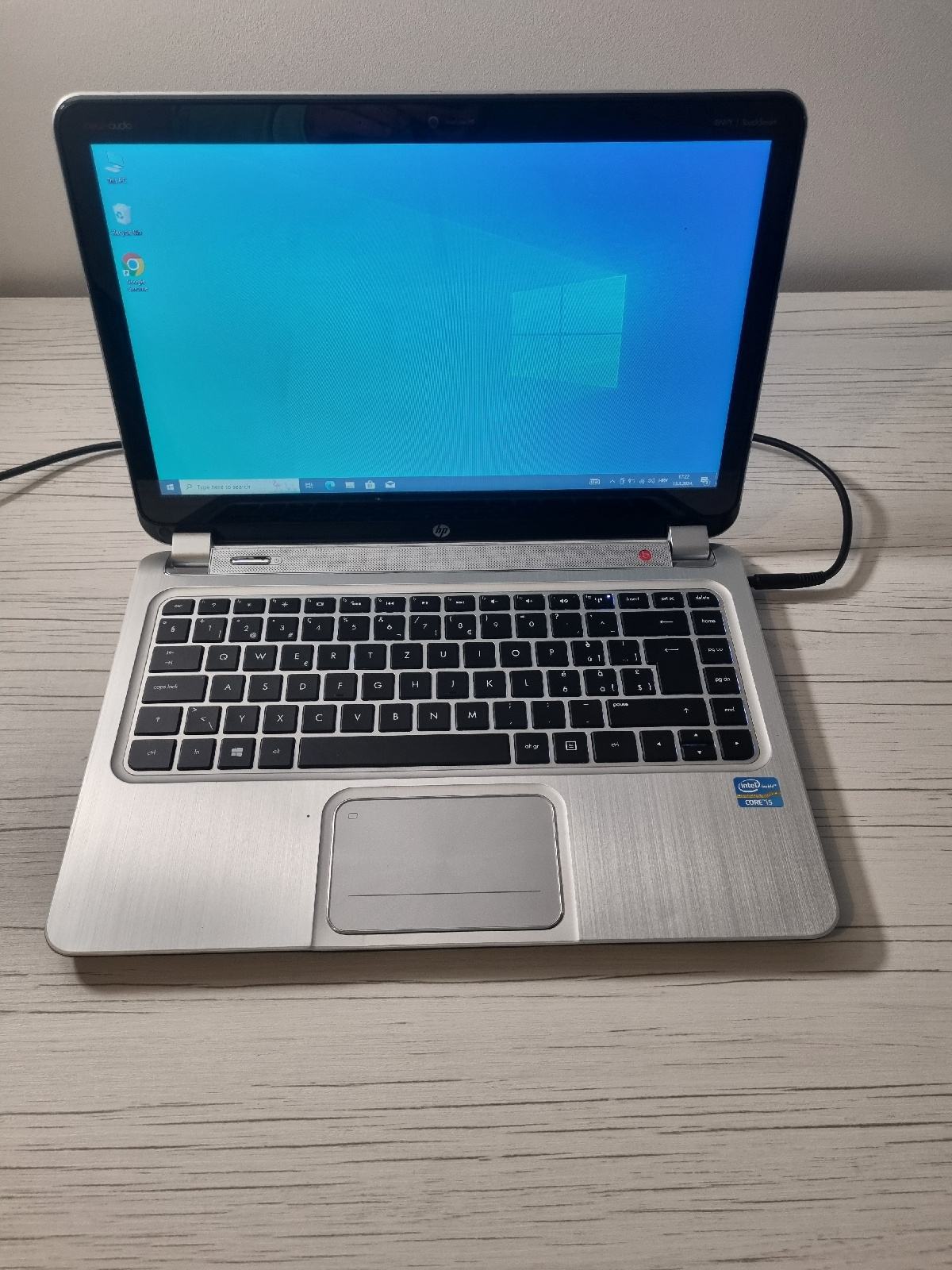 HP ENVY TouchSmart 4,Intel i5-3337U, 8GB RAM, SSD 120GB, HDD 500GB,14