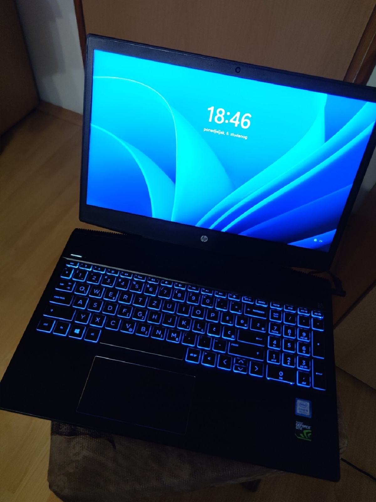 HP Gaming Pavilion 15-cx0023n - Intel i5 8300h / 16 GB / Nvidia 1050