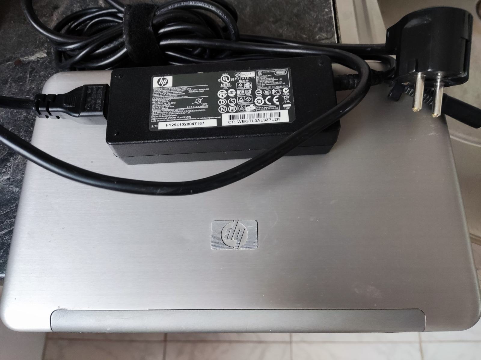 HP Mini 2140 Laptop 10.1 LED 16:9 Fujitsu 1/160GB Intel Atom USB VGA