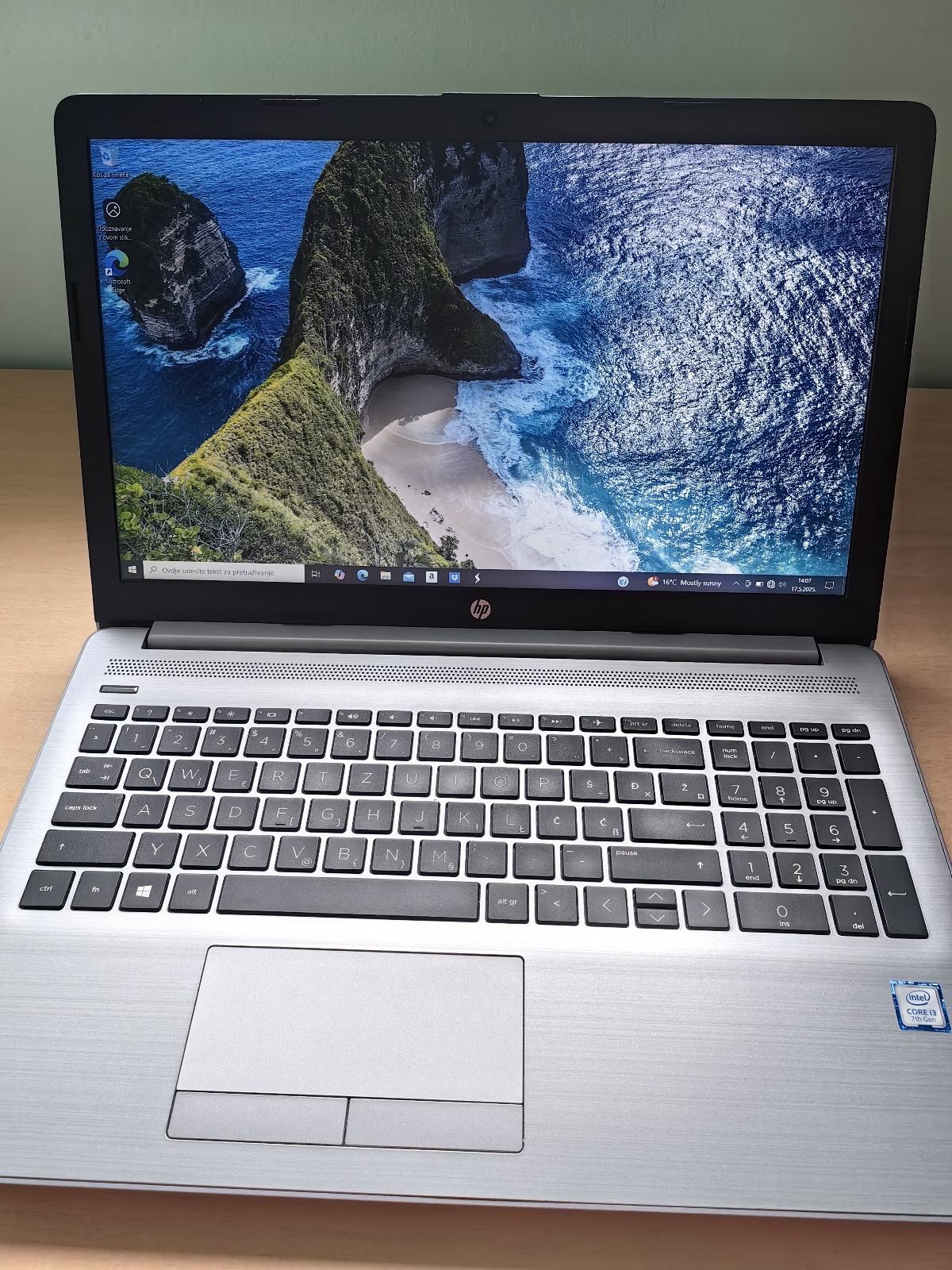 Laptop HP 250 G7 i3-7020U/8GB/256GB/15.6”FHD/