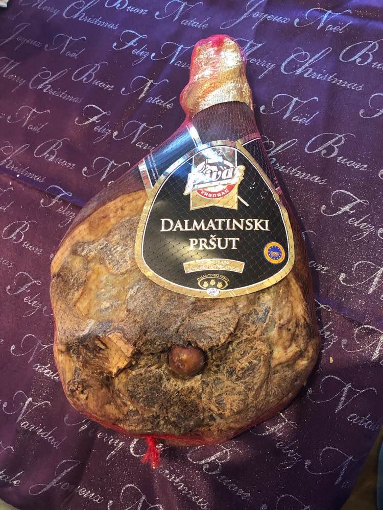 Dalmatinski pršut- Pivac