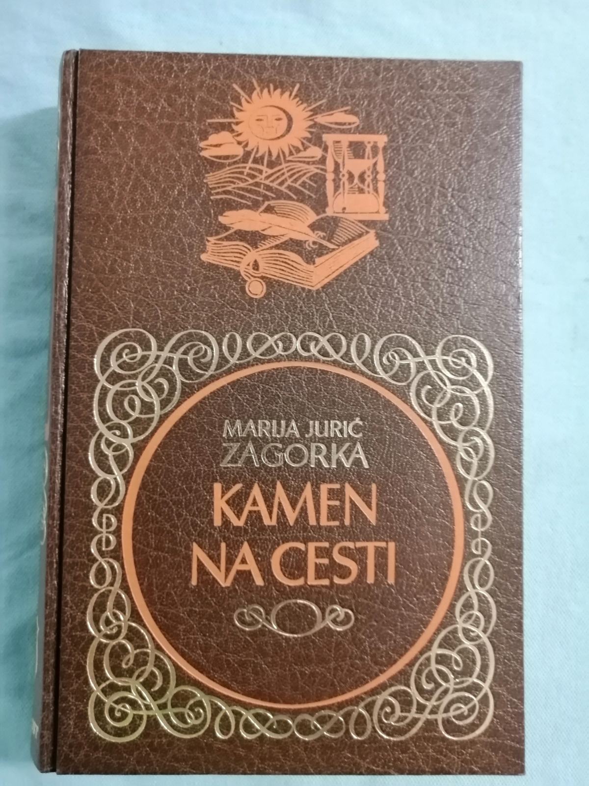 Marija Jurić Zagorka – Kamen na cesti (B56)