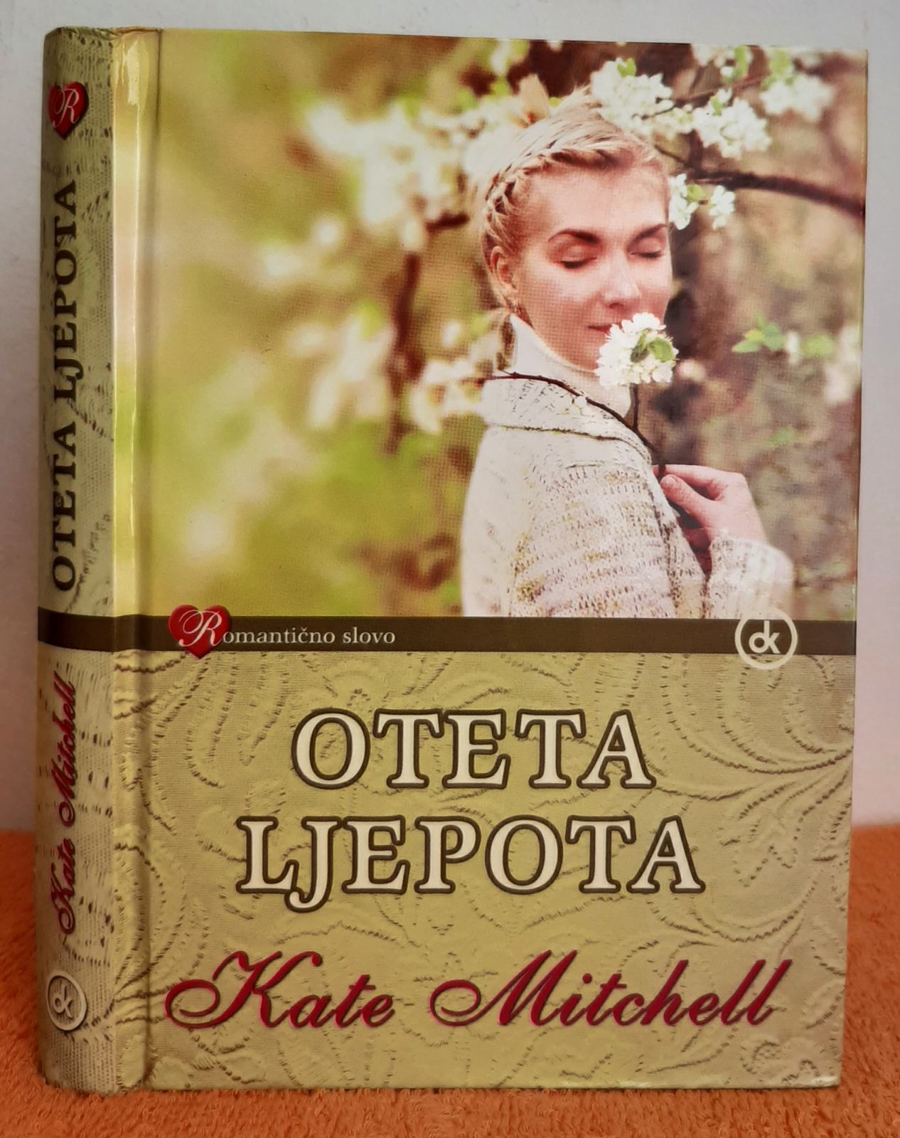 Oteta ljepota - Kate Mitchell