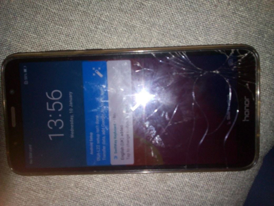 Honor 7s