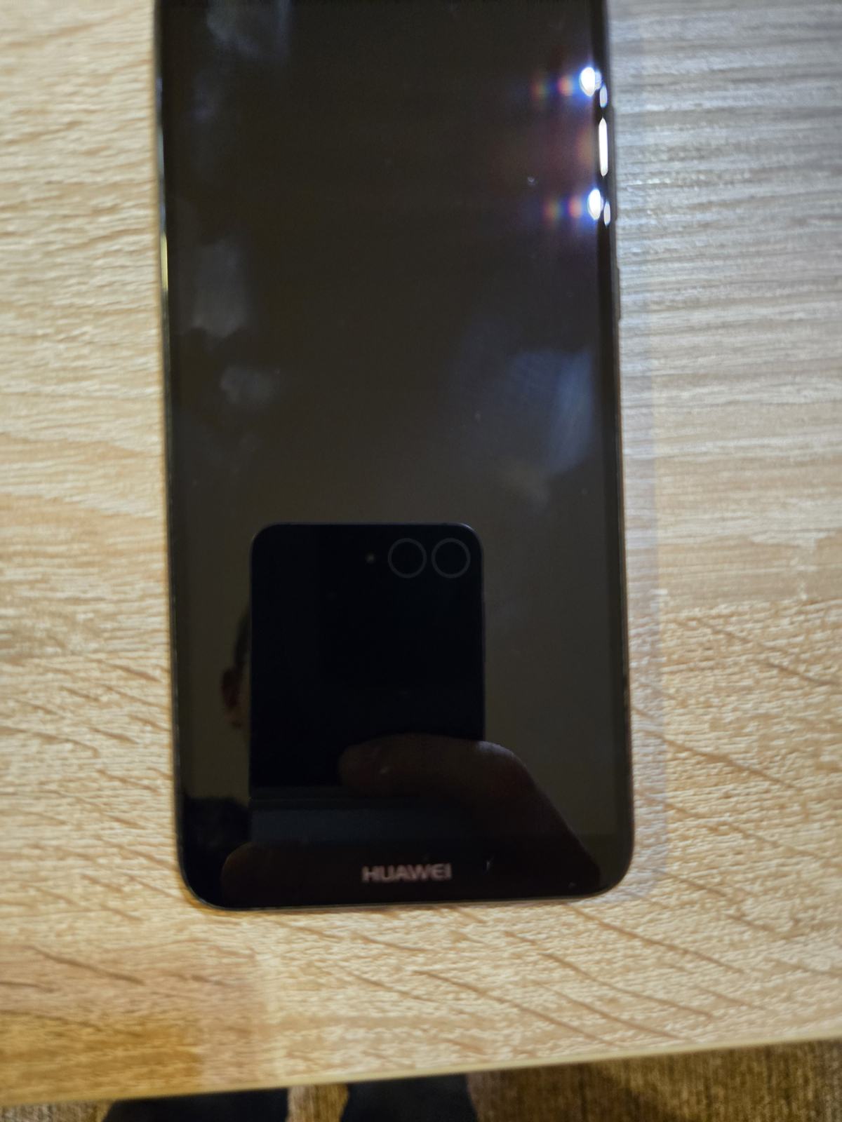 Prodajem mobitel Huawei P smart
