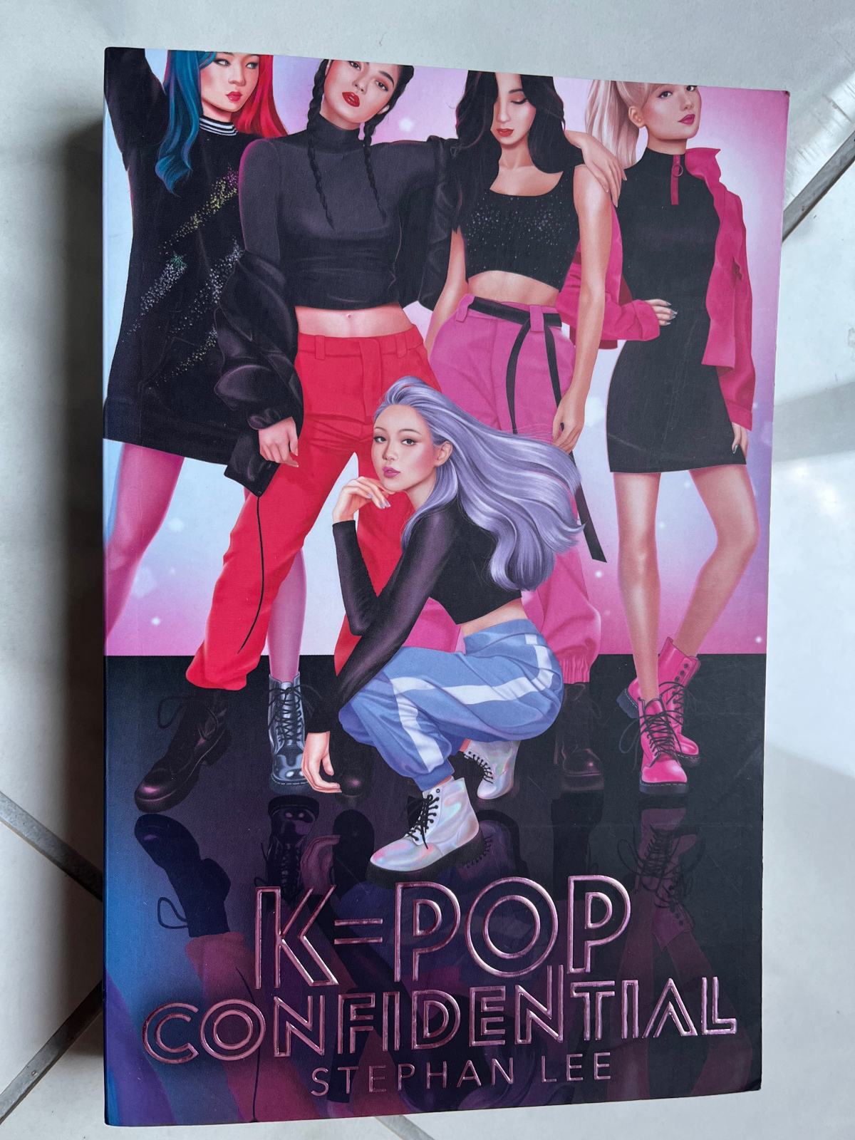 Lee, K-POP CONFIDENTIAL